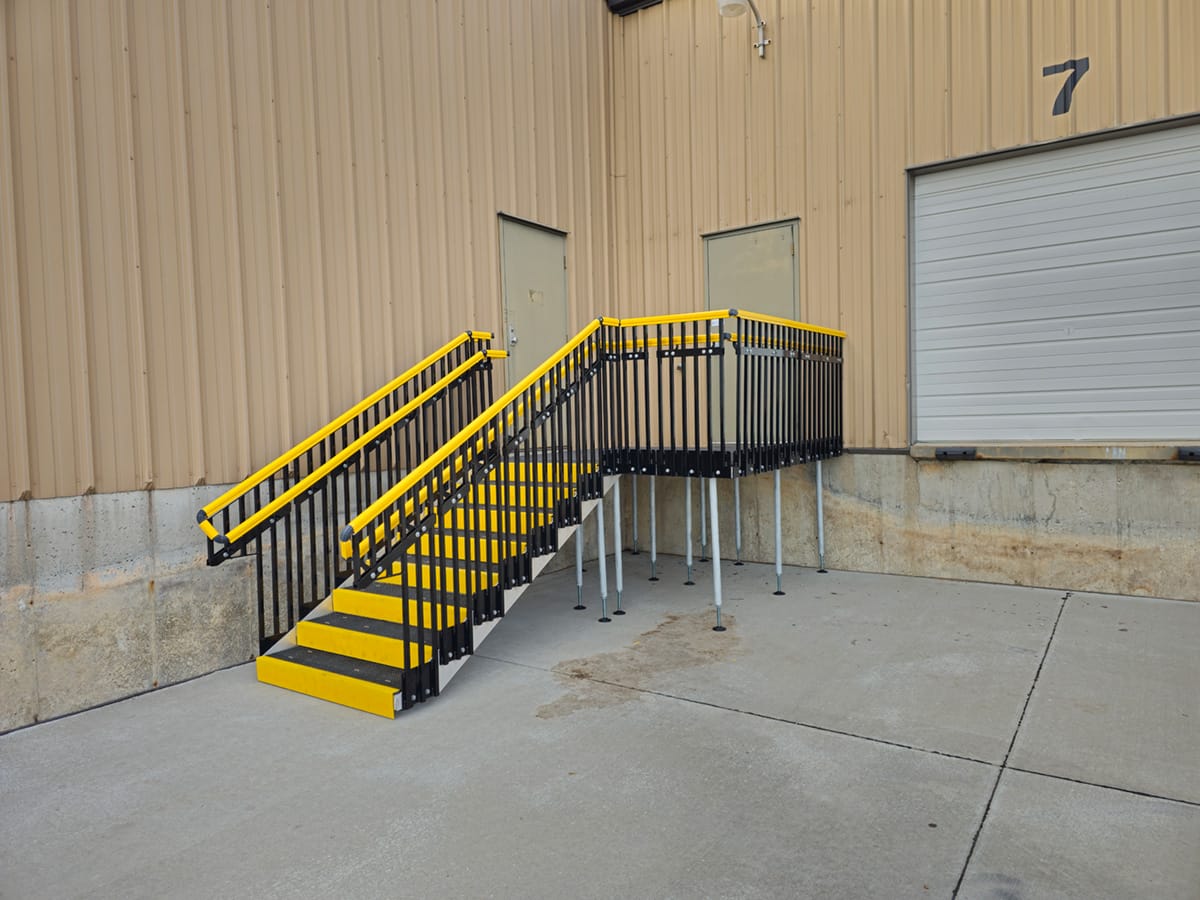 FlexDecks Provides Modular Egress Access to Omaha Custom Manufacturing